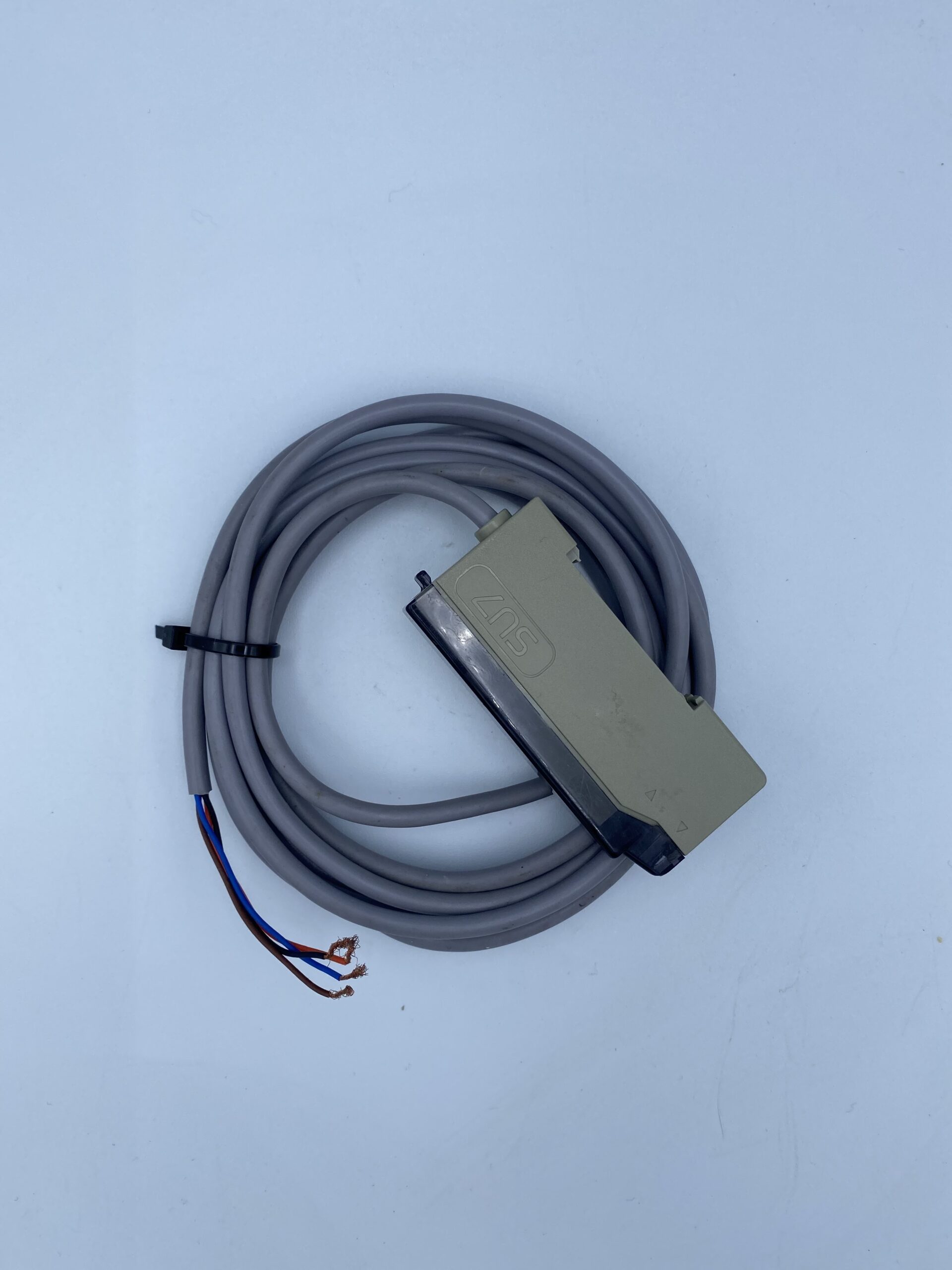 SUNX SU7 / SU-7 Sensor - Essential Automation