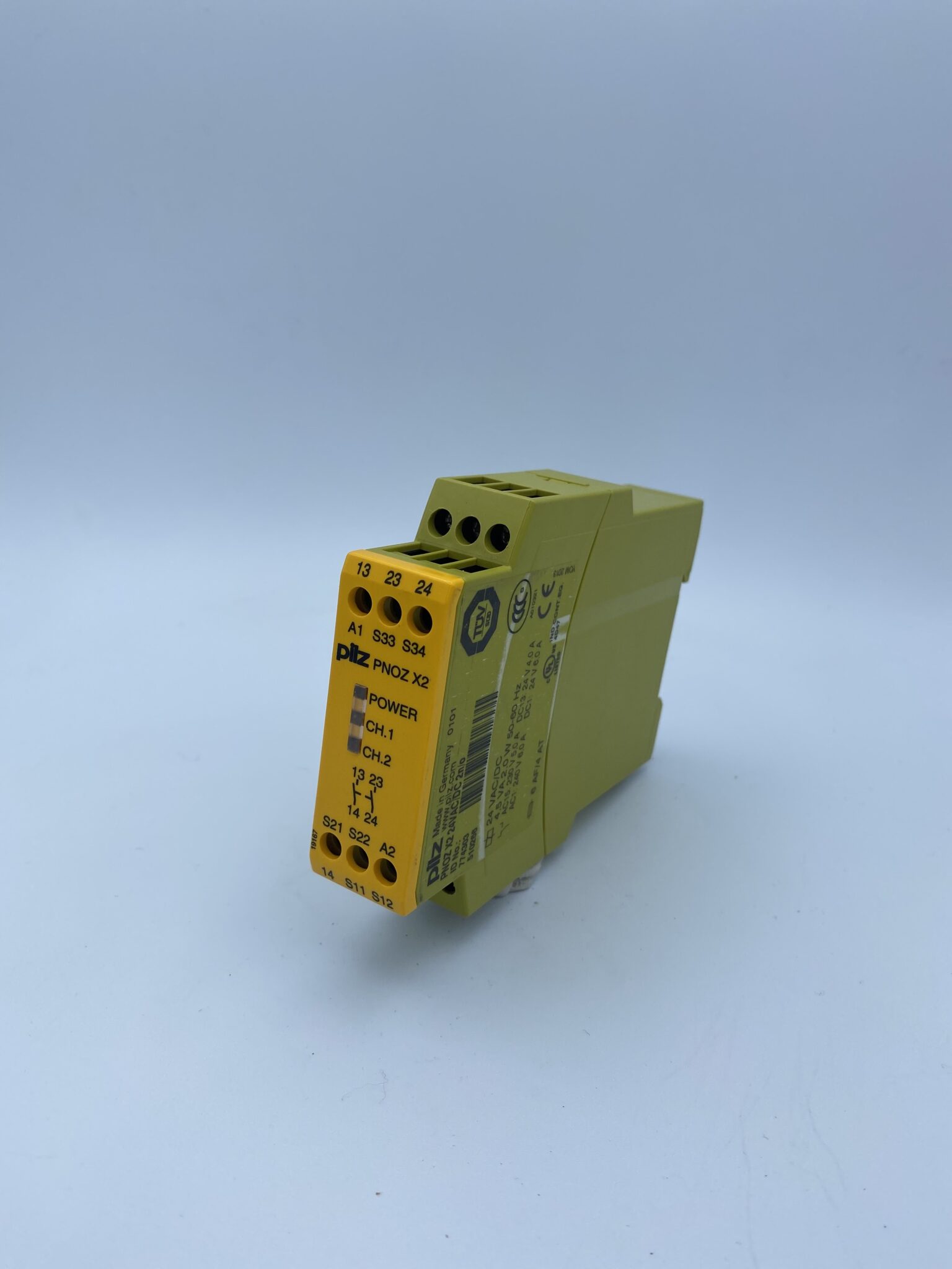 Pilz PN0Z X2 Safety Relay - Essential Automation