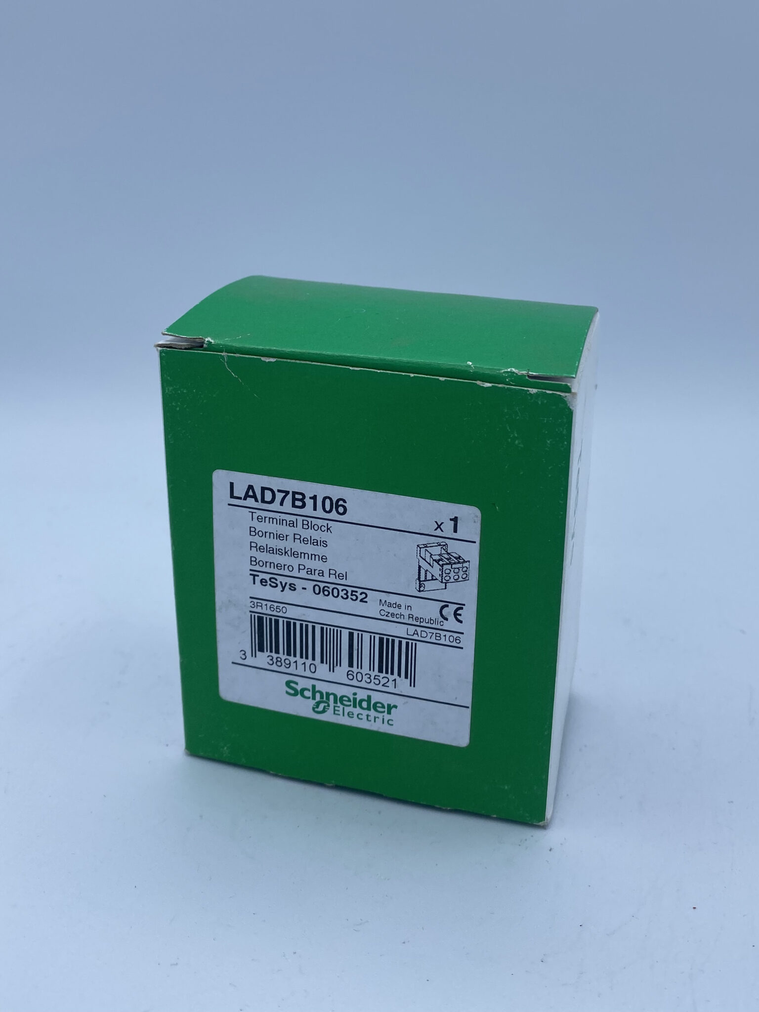 Schneider LAD7B106 - Essential Automation