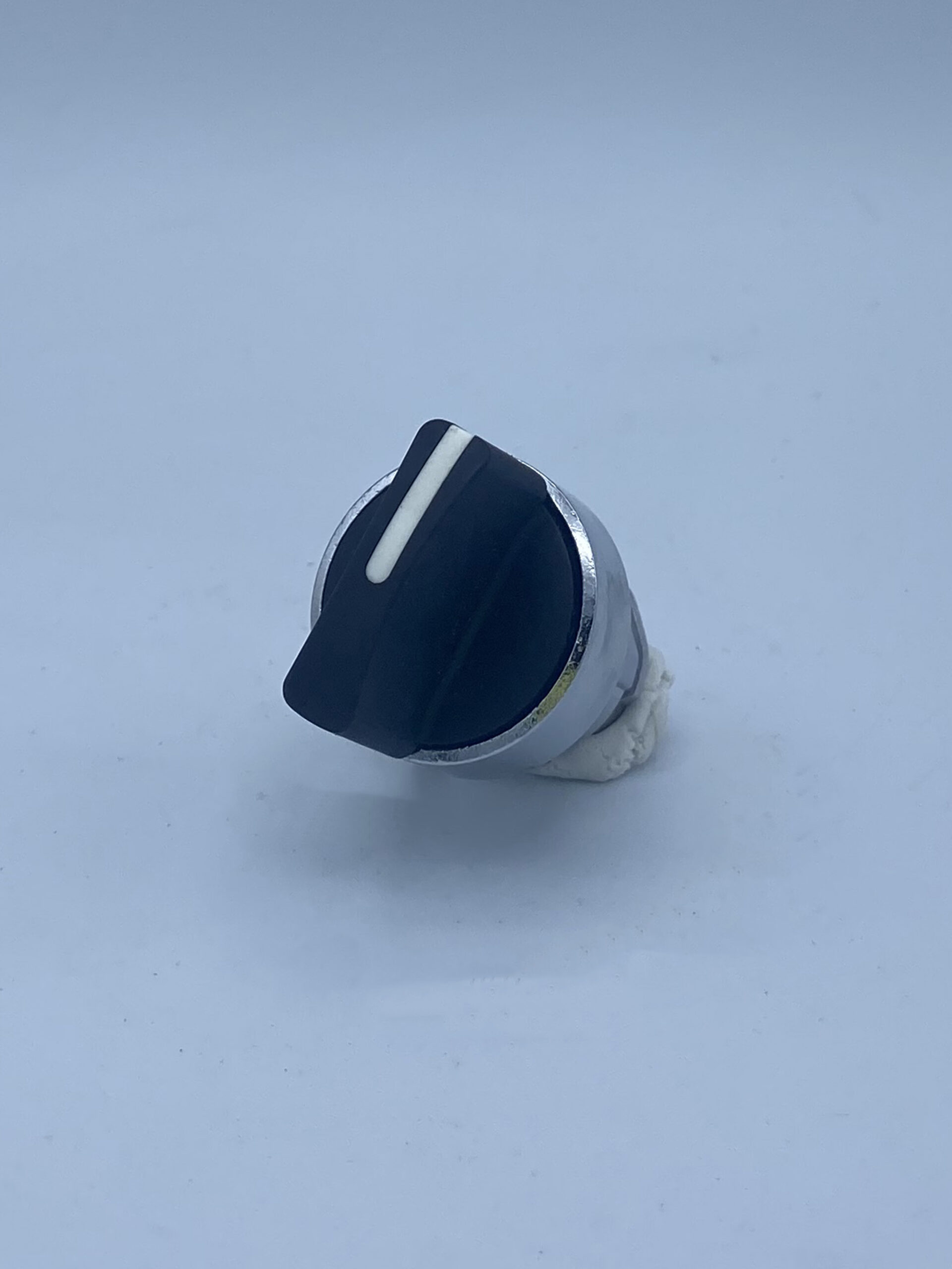 Schneider / Telemecanique ZB4-BD2 - Essential Automation